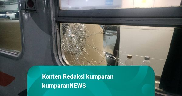 Pentolan Bonek Sayangkan Insiden KA Pasundan Dilempari saat Melintas di ... Pentolan Bonek Sayangkan Insiden KA Pasundan Dilempari saat Melintas di ...
